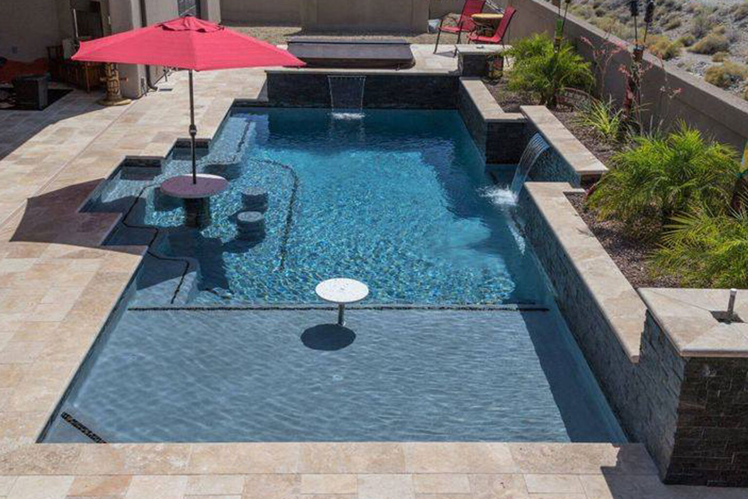 Fiberglass pool restoration services